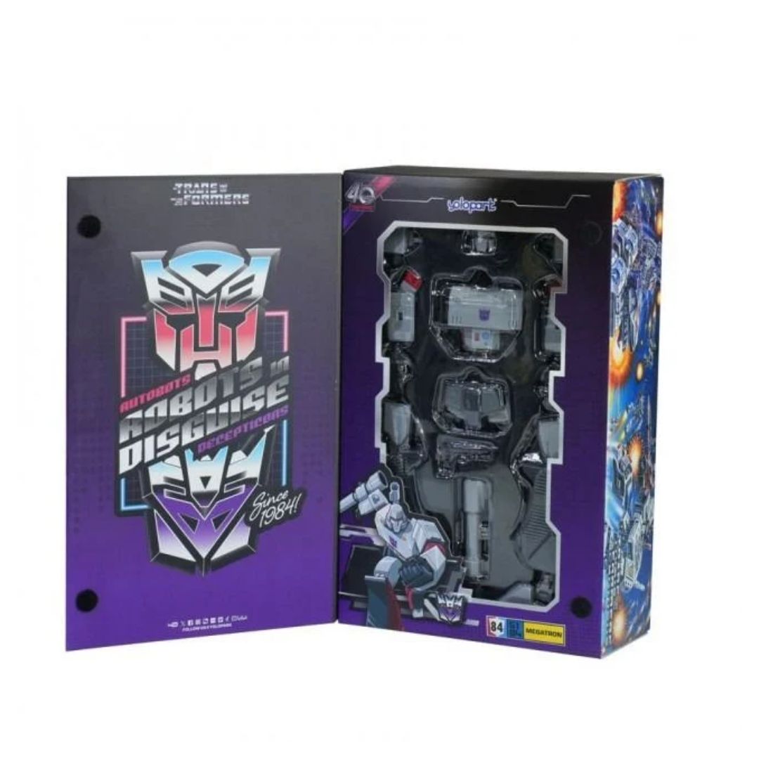 Transformers Generation One - 20cm Megatron Model Kit - AMK Series ...