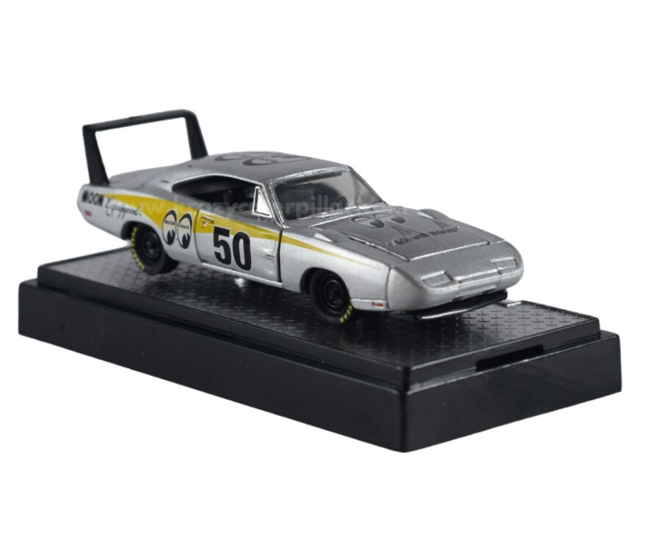 M2 Machine 1969 Dodge Charger Daytona HEMI - 1:64 Die-Cast Scale Model ...